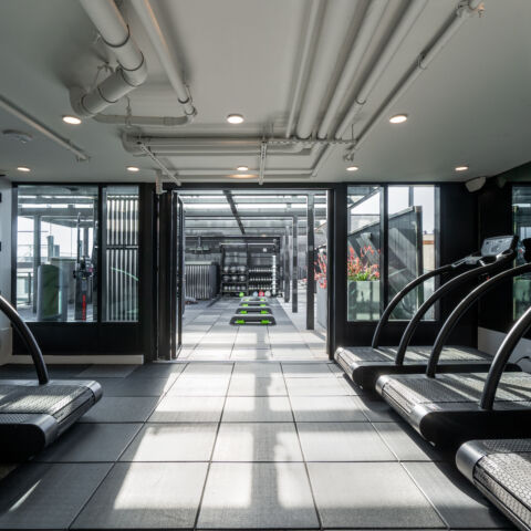 Luxury Apartments with Pool, Jacuzzi and Gym in San Francisco | Chorus